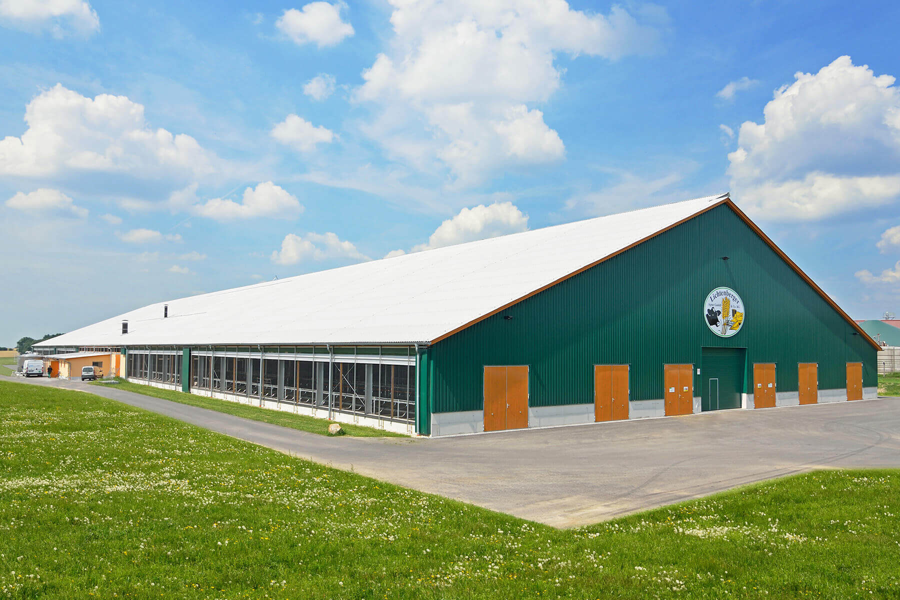Grajduri pentru Bovine de Lapte - Grajduri pentru Bovine - WOLF System
